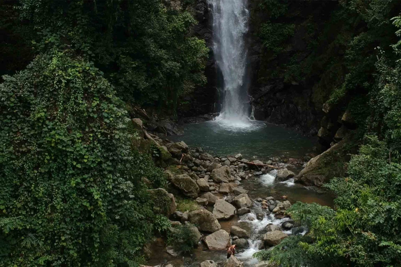 Air Terjun Dodandian Matabulu Patut Dijempol • Waktu news